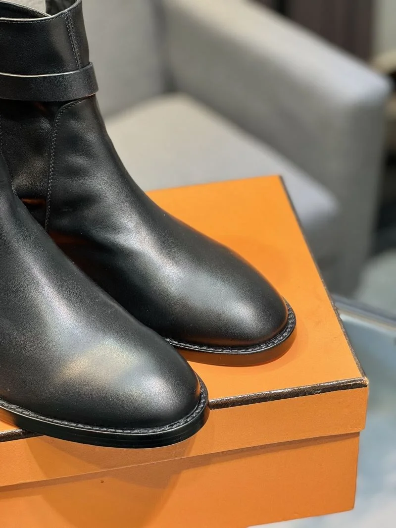 Exact replica Hermes Boots
