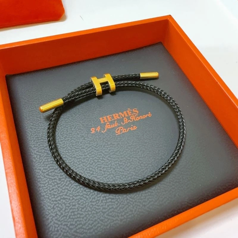 Low-cost Hermes Bracelets