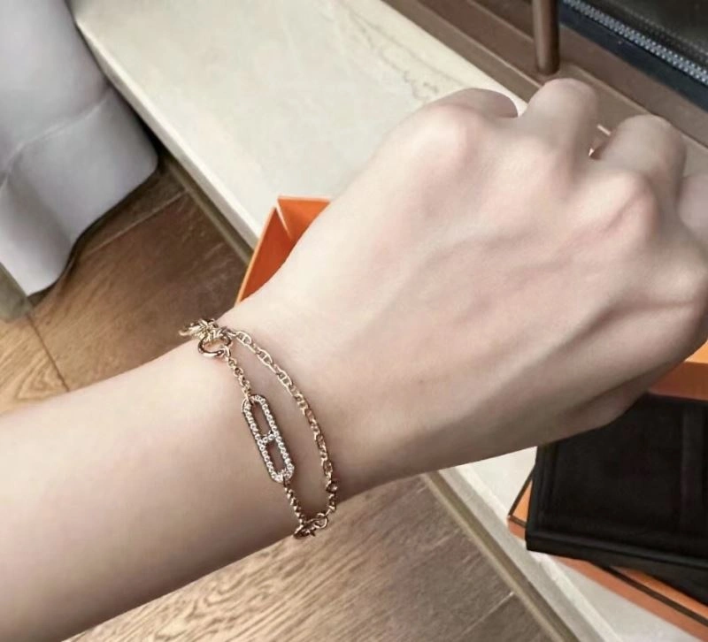 Low-cost Hermes Bracelets