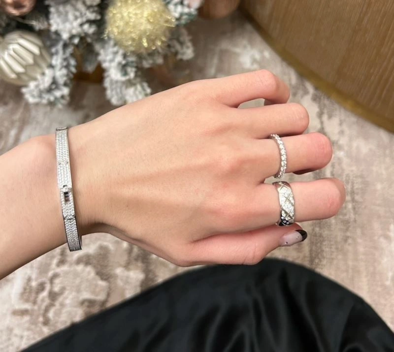 Brand-authenticated Hermes Bracelets