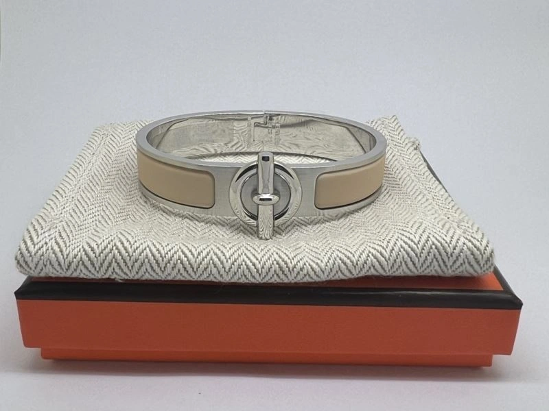 Precise copy Hermes Bracelets