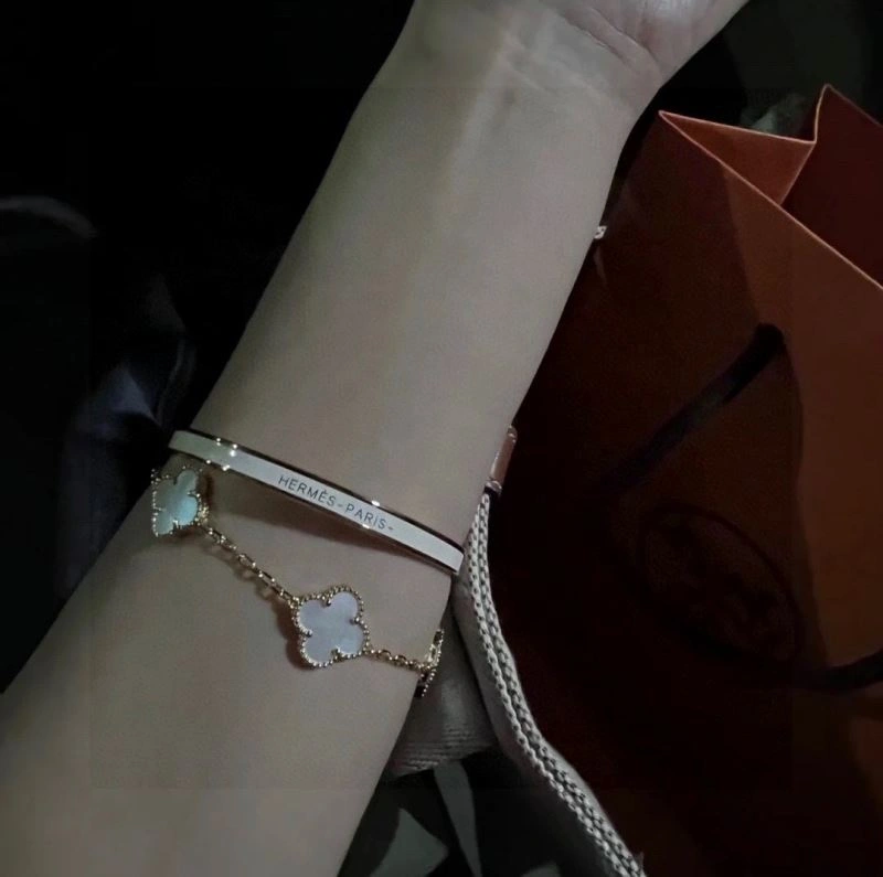 Economical Hermes Bracelets