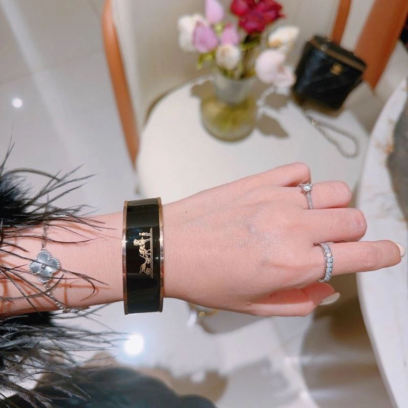 Value-priced Hermes Bracelets