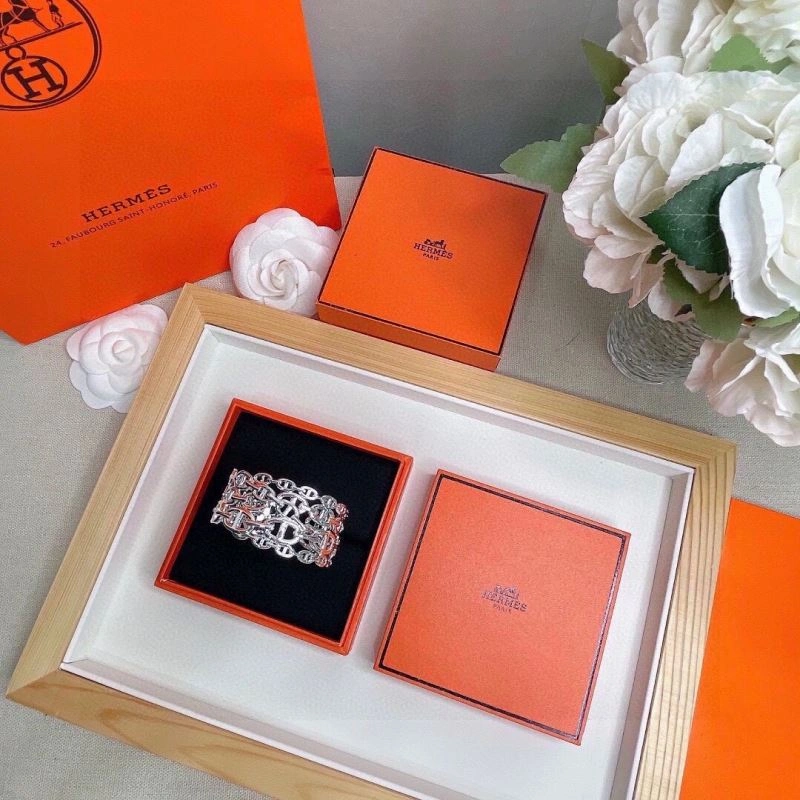 Inexpensive Hermes Bracelets