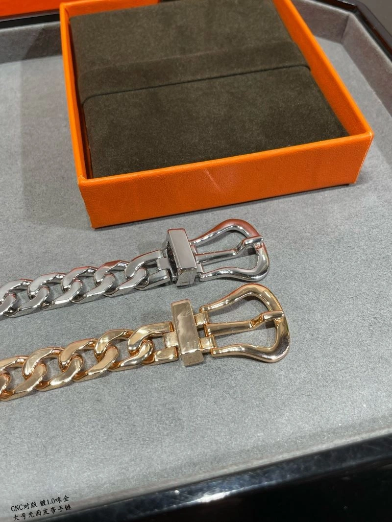 Low-cost Hermes Bracelets
