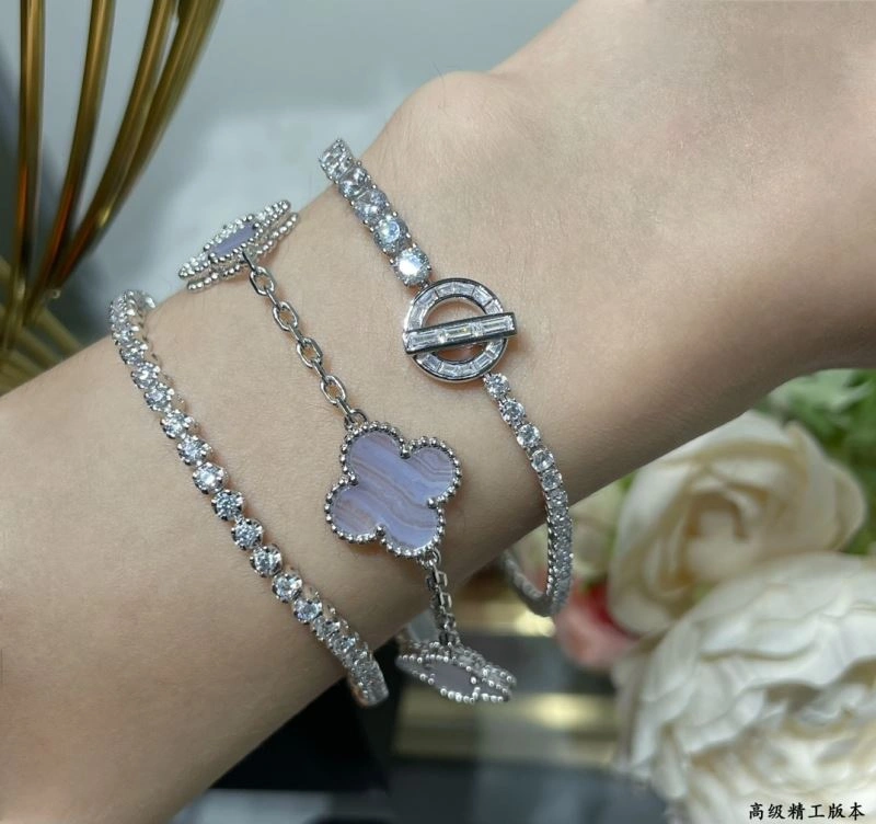 Precise copy Hermes Bracelets