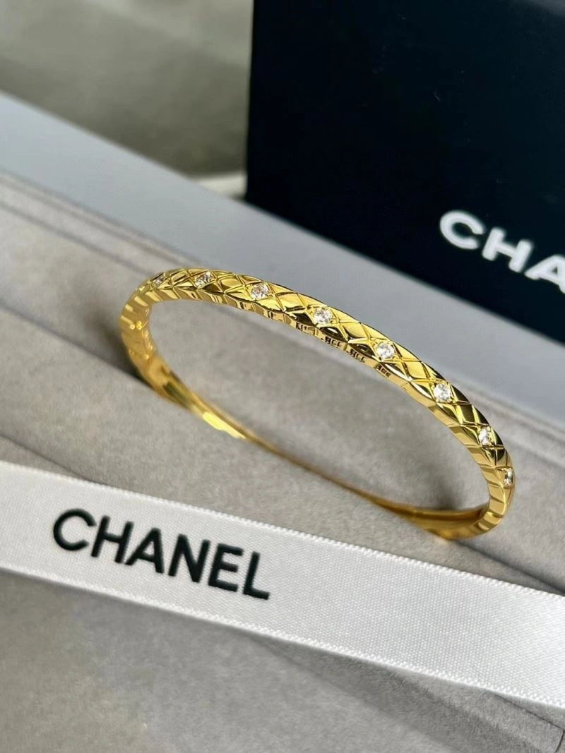 Value-priced Hermes Bracelets