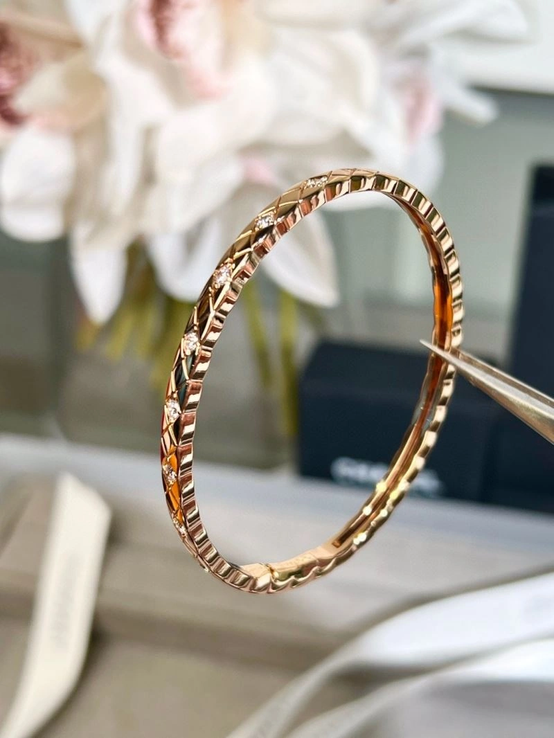Brand-authenticated Hermes Bracelets