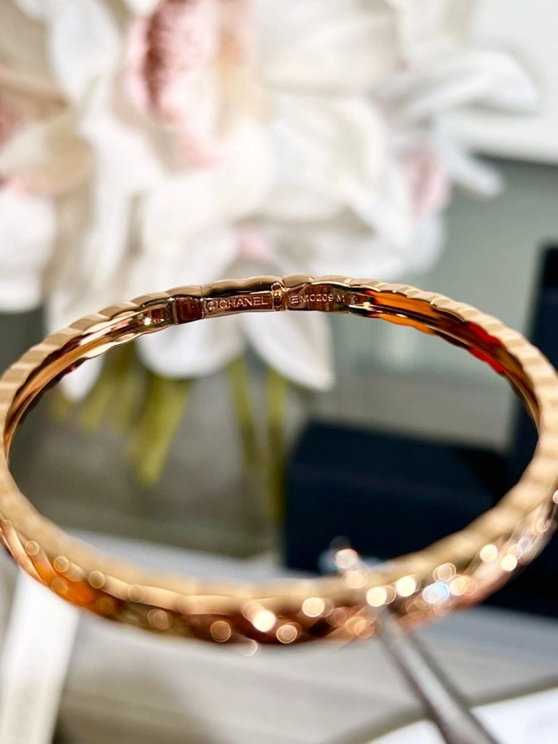 Brand-authenticated Hermes Bracelets