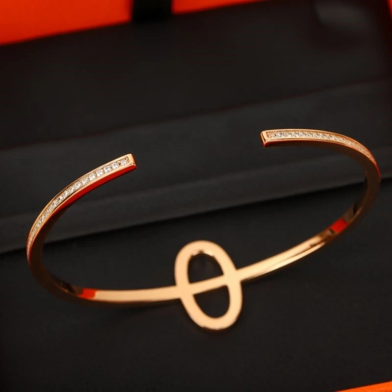 Brand-authenticated Hermes Bracelets