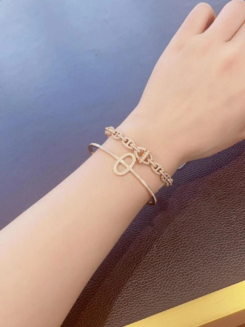 Brand-authenticated Hermes Bracelets