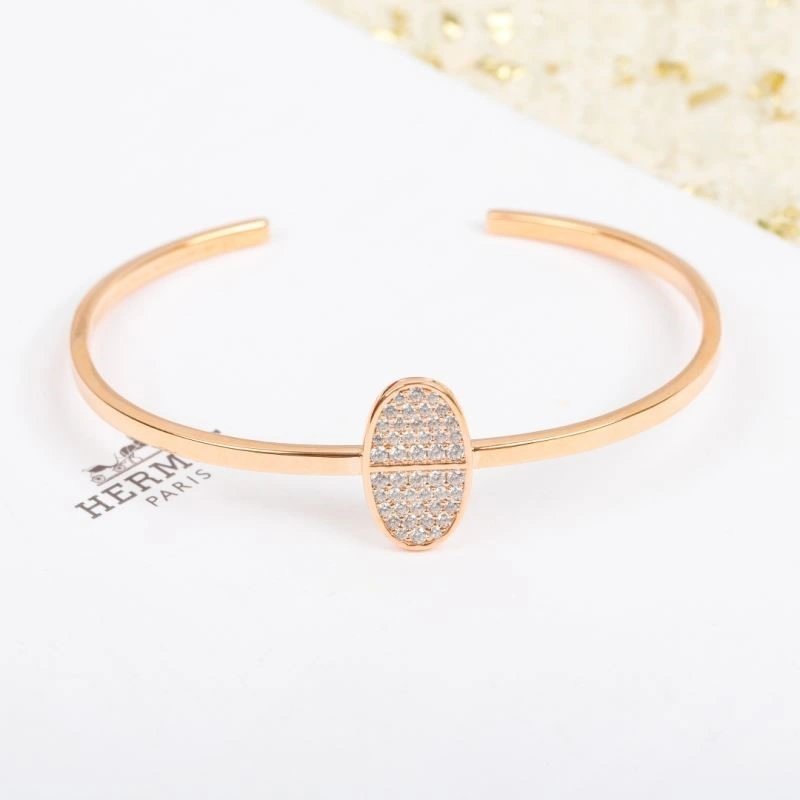 Low-cost Hermes Bracelets