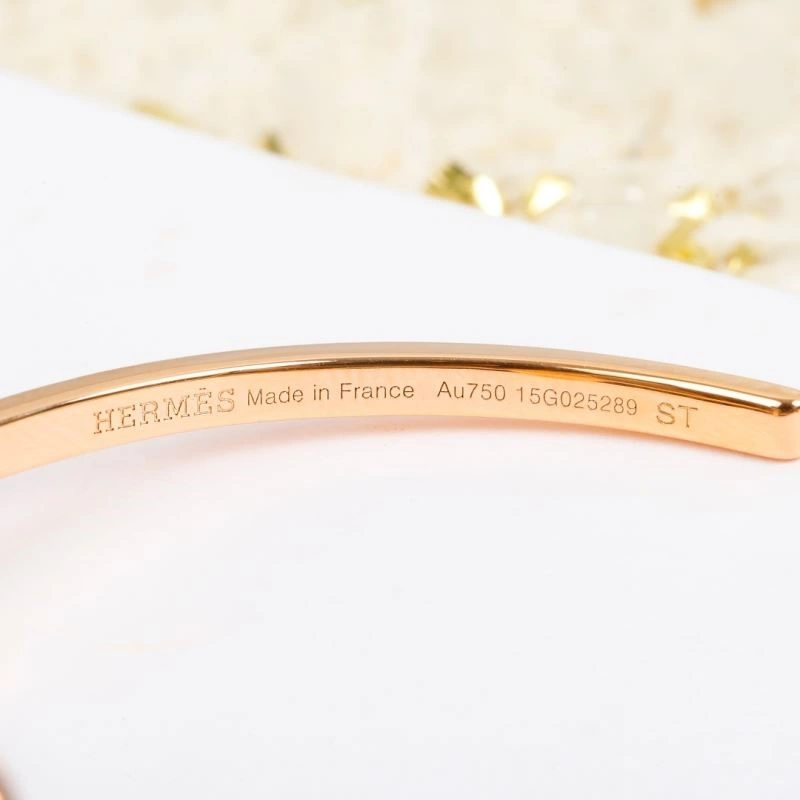 Low-cost Hermes Bracelets