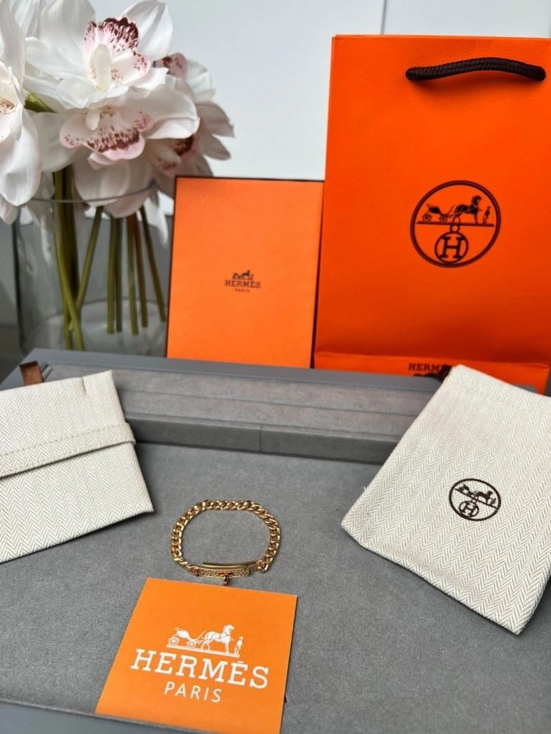 Indistinguishable Hermes Bracelets