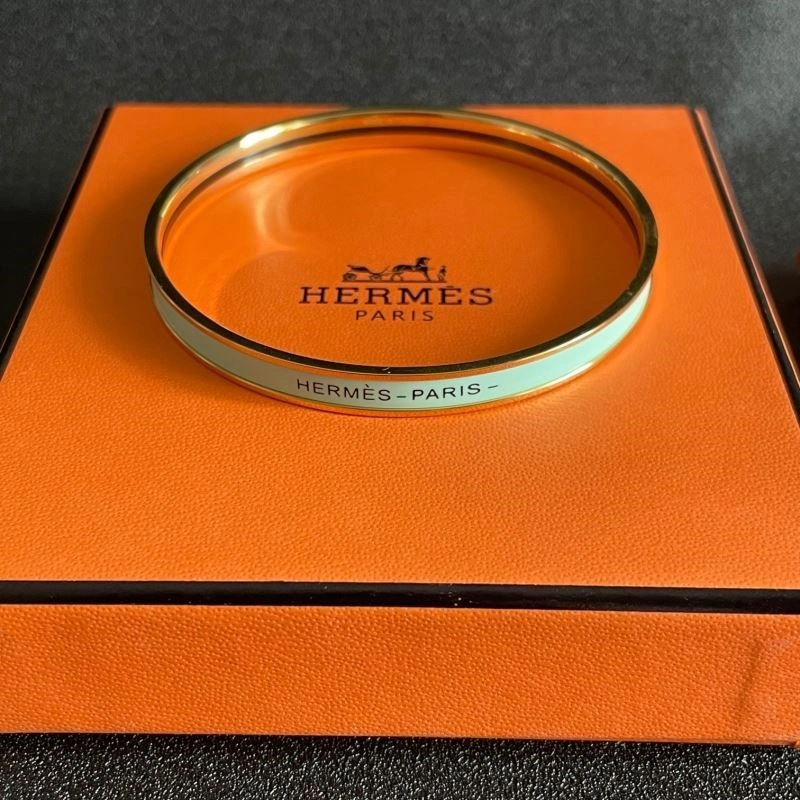 Inexpensive Hermes Bracelets