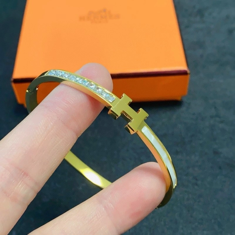 Low-cost Hermes Bracelets