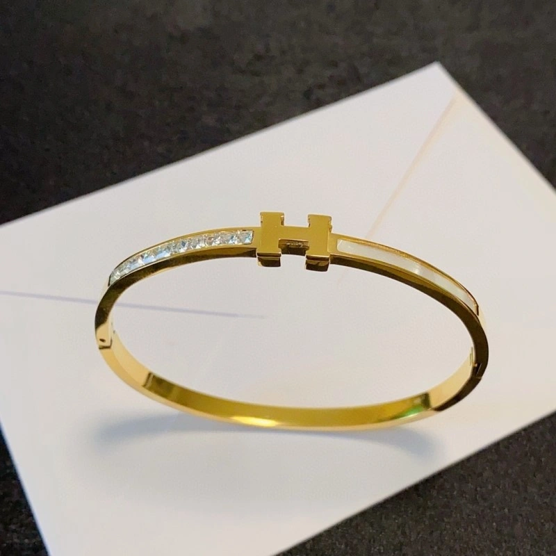 Low-cost Hermes Bracelets