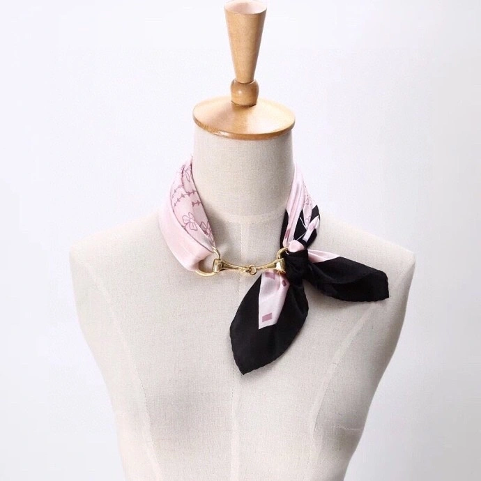 Affordable Hermes Brooches