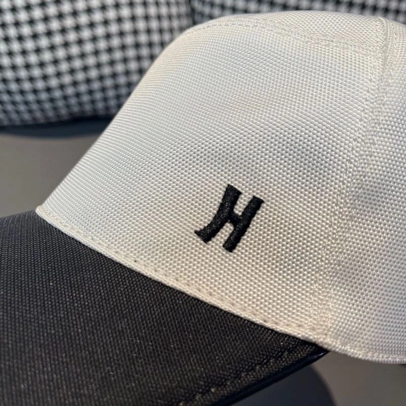 Precise copy Hermes Caps