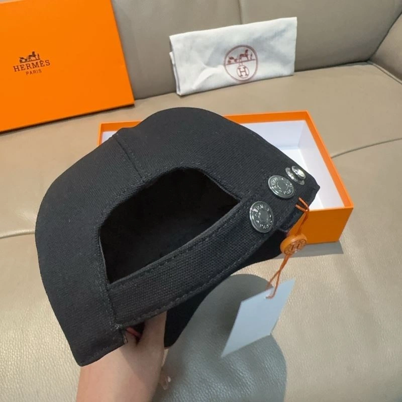 Precise copy Hermes Caps