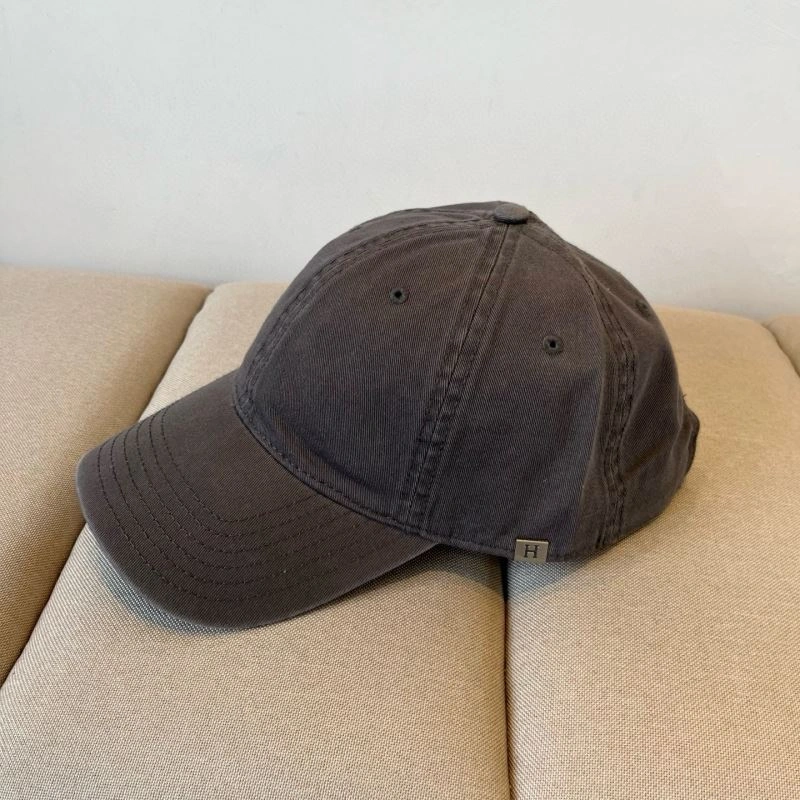 Budget-friendly Hermes Caps