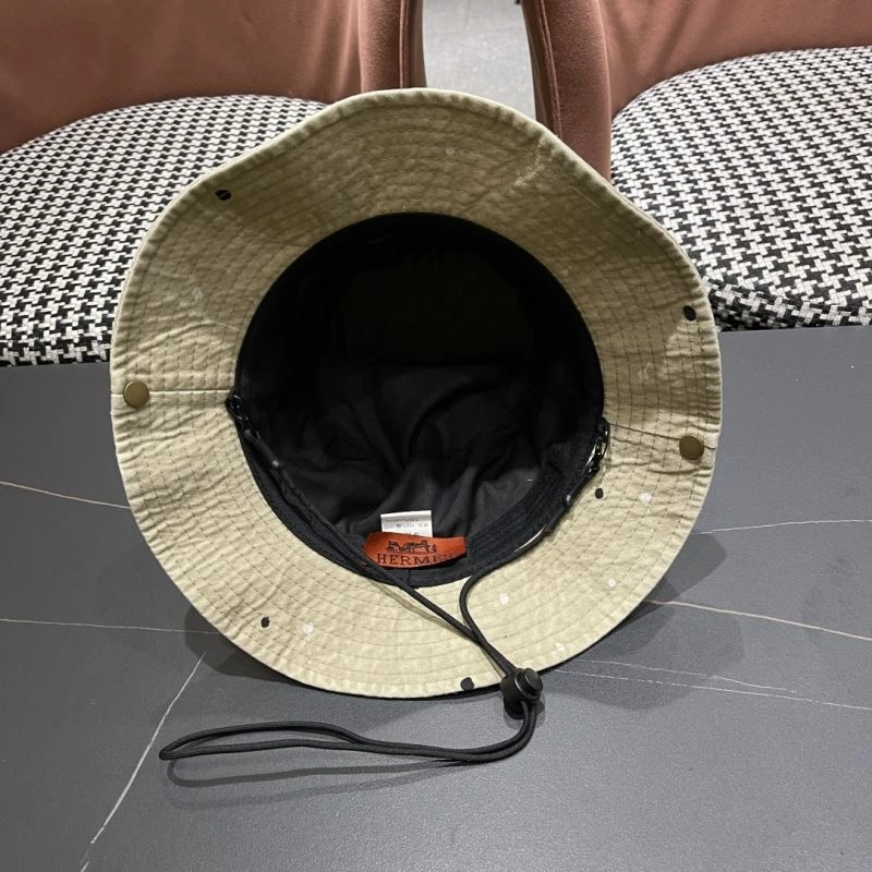 Indistinguishable Hermes Caps
