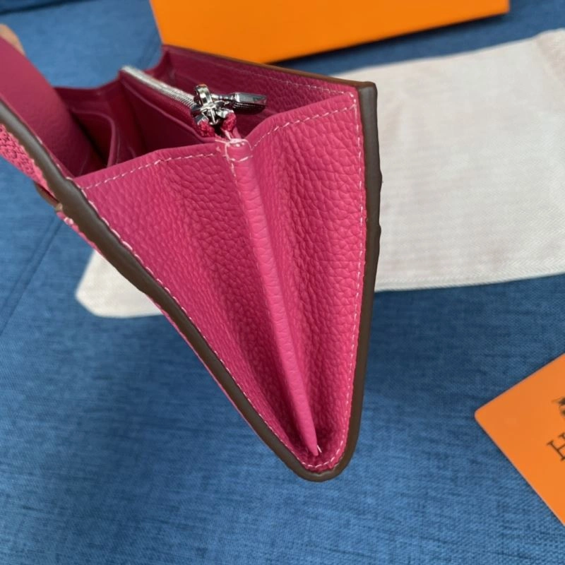 Low-cost Hermes Constance Bags