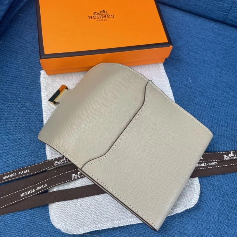 Low-cost Hermes Constance Bags