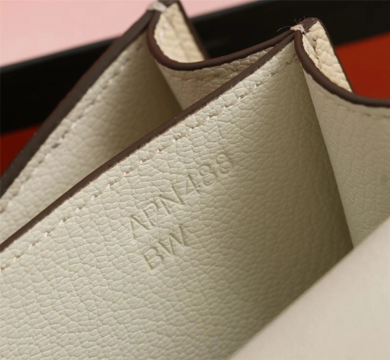 Top mirror Hermes Constance Bags