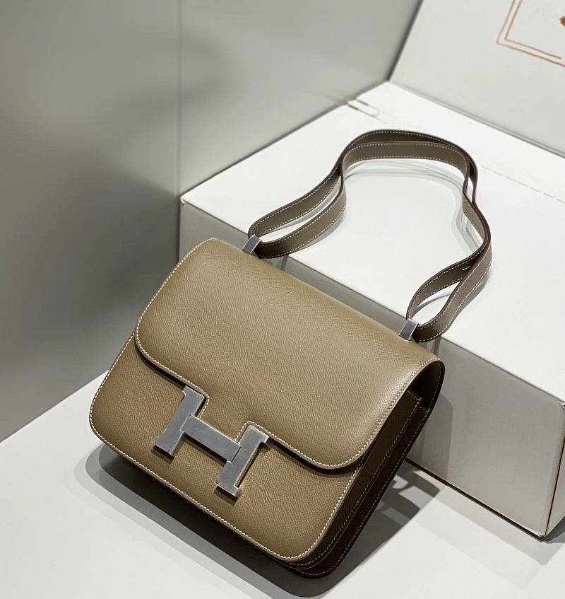 Top mirror Hermes Constance Bags