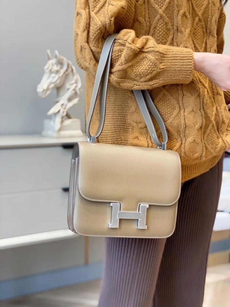 Top mirror Hermes Constance Bags