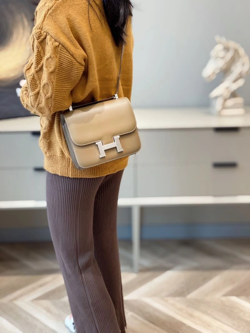 Top mirror Hermes Constance Bags