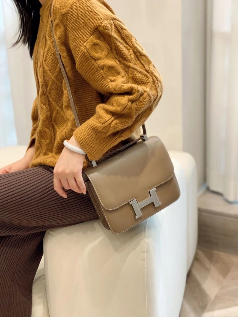 Top mirror Hermes Constance Bags