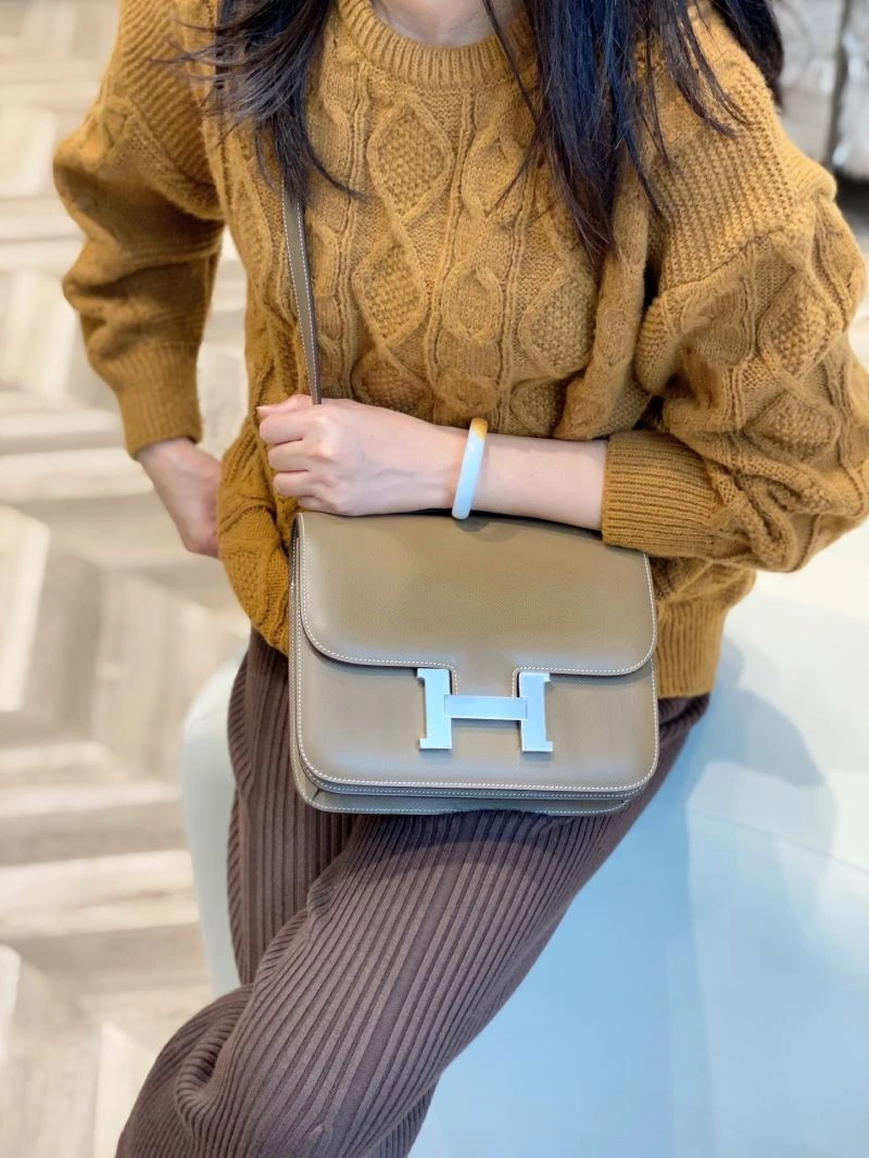 Top mirror Hermes Constance Bags