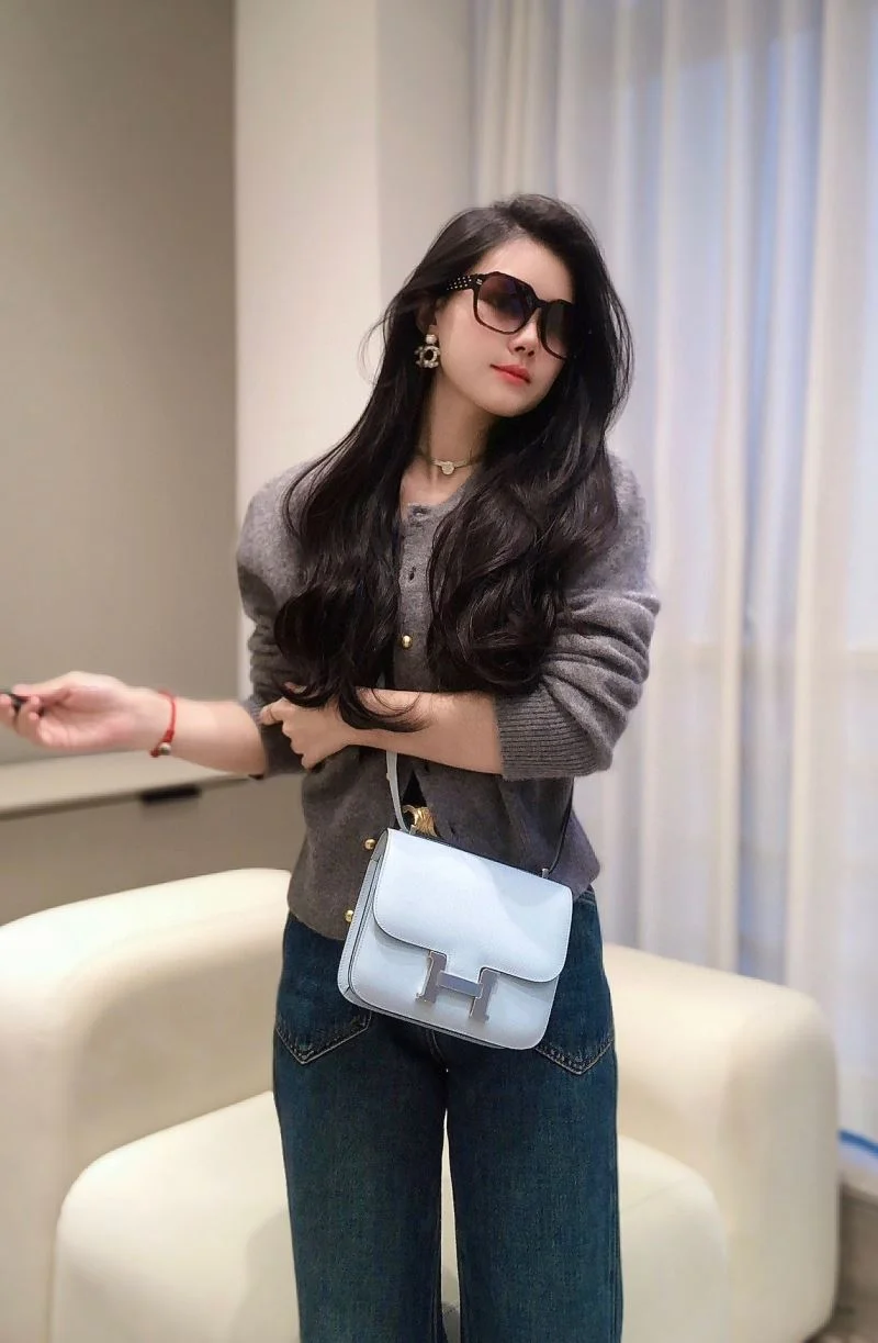 Top mirror Hermes Constance Bags