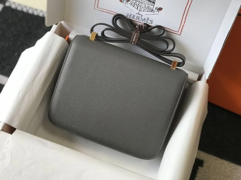Top mirror Hermes Constance Bags