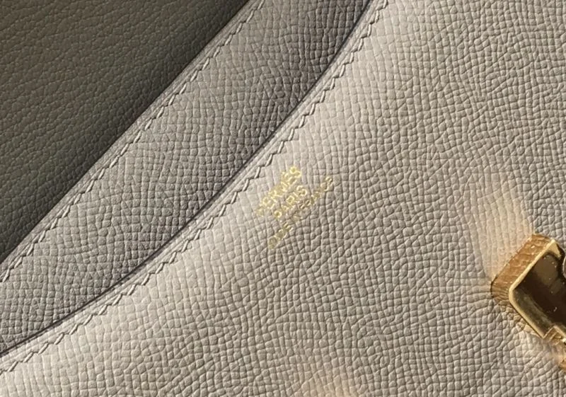 Low-cost Hermes Constance Bags