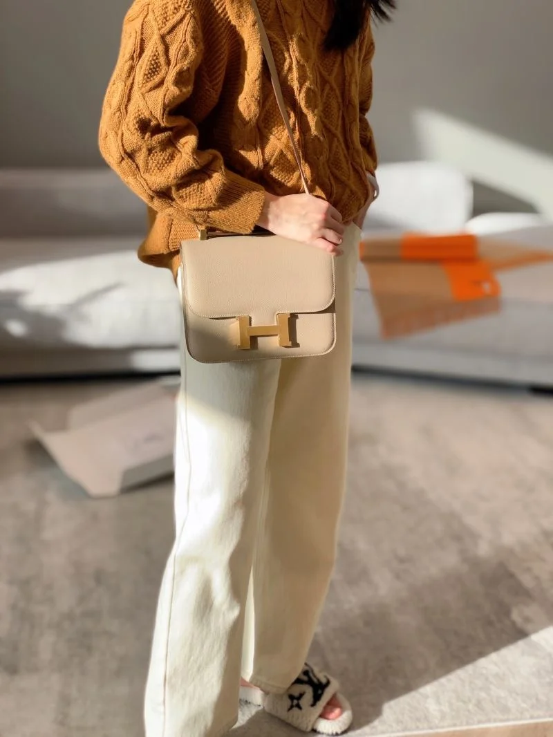 Low-cost Hermes Constance Bags