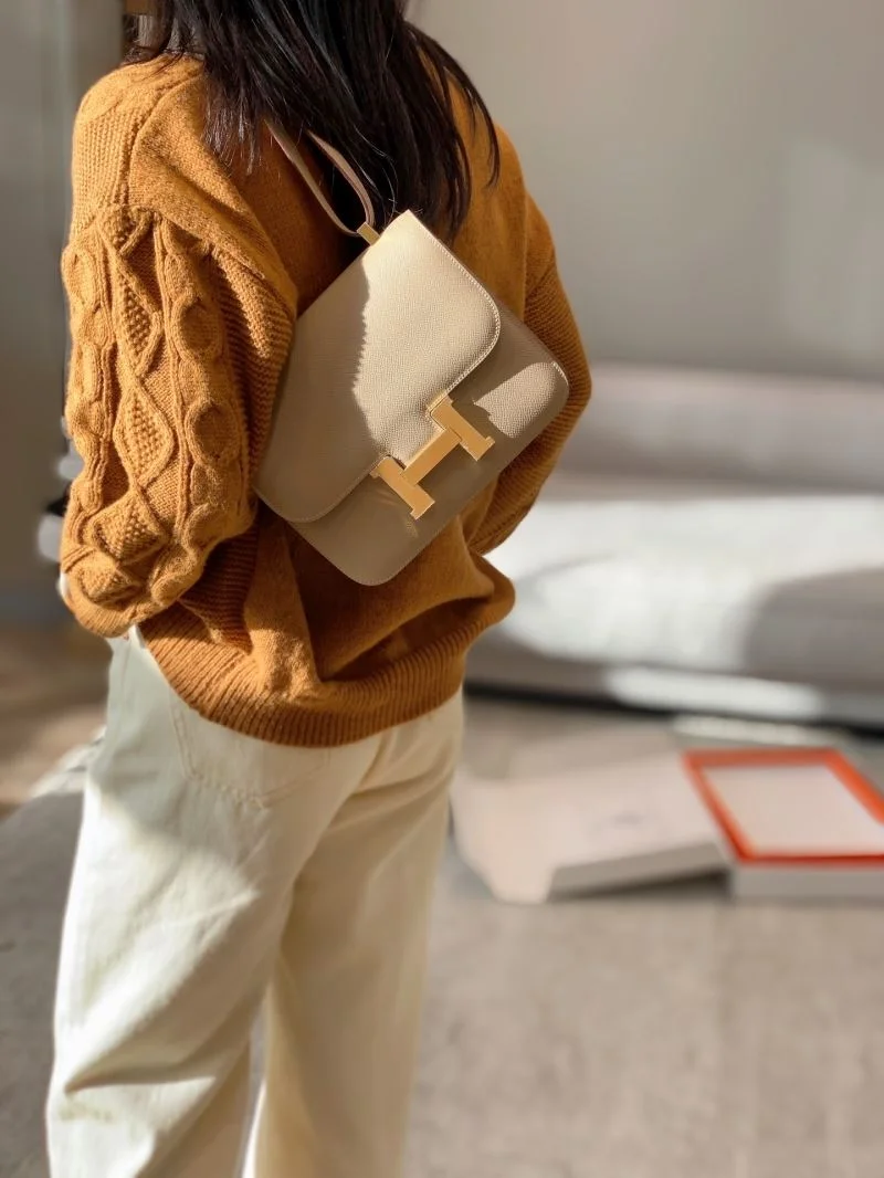 Low-cost Hermes Constance Bags