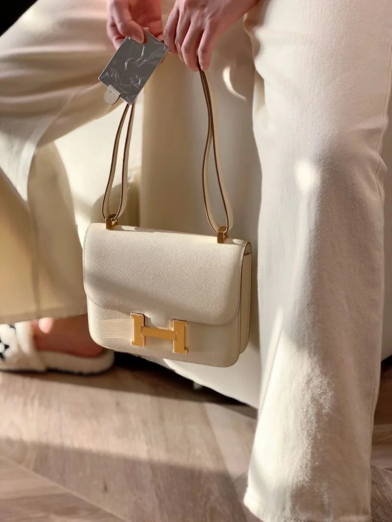 Low-cost Hermes Constance Bags