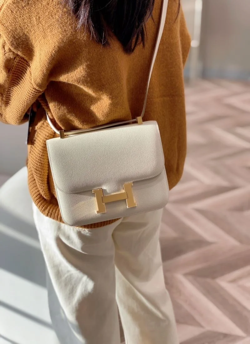 Low-cost Hermes Constance Bags