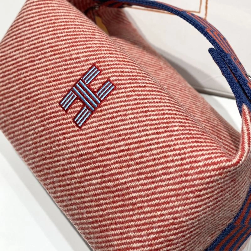 Cut-rate Hermes Cosmetic Bags