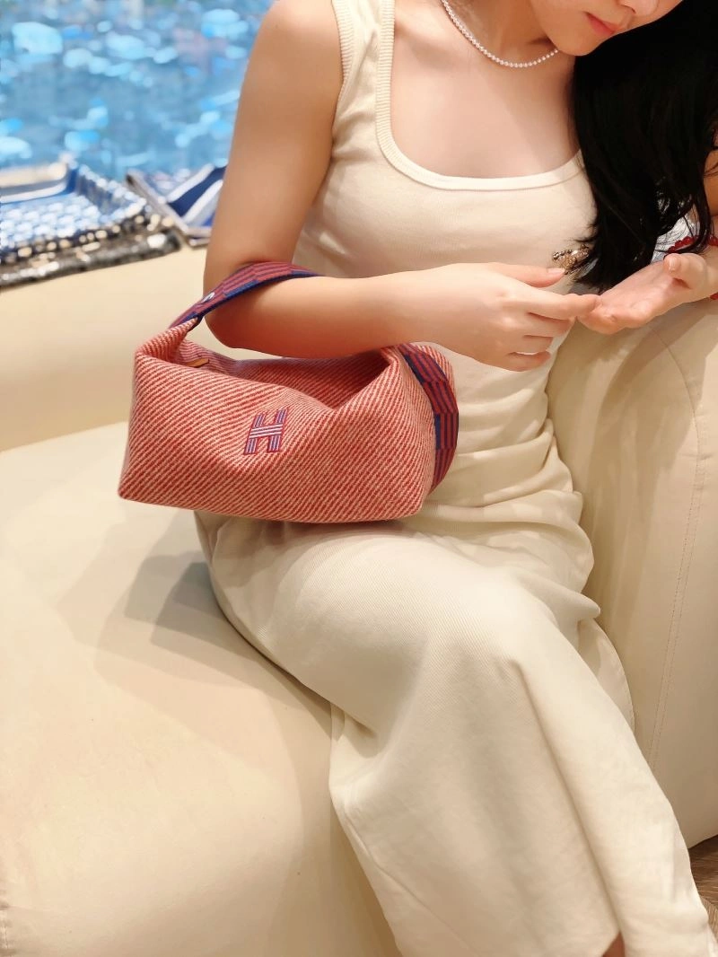 Cut-rate Hermes Cosmetic Bags