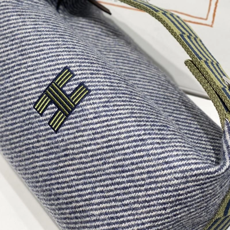 Inexpensive Hermes Cosmetic Bags