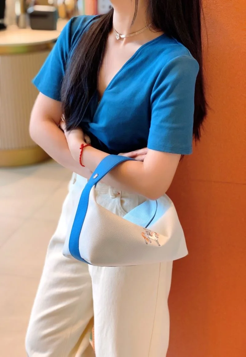 Exact replica Hermes Cosmetic Bags