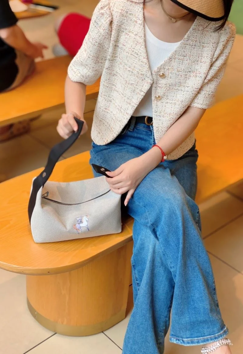 Cut-rate Hermes Cosmetic Bags