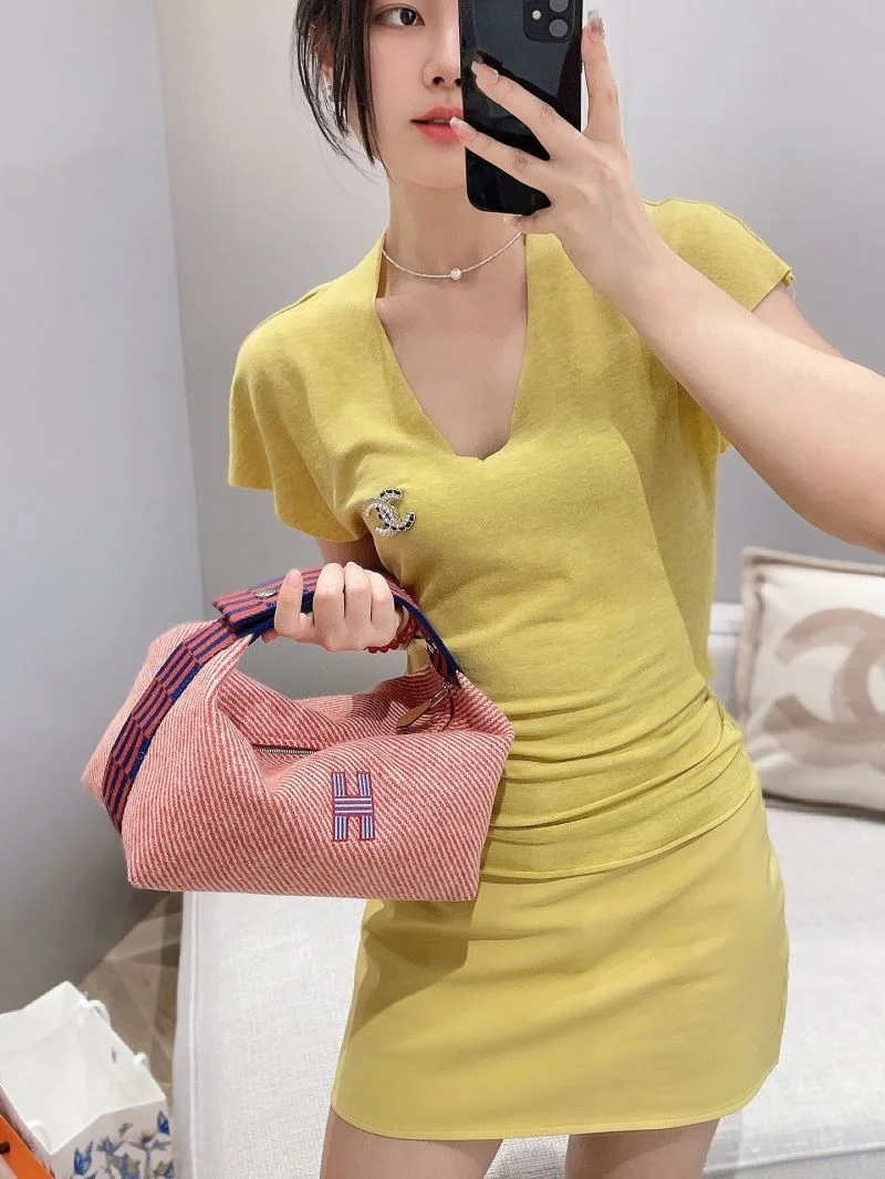 Indistinguishable Hermes Cosmetic Bags