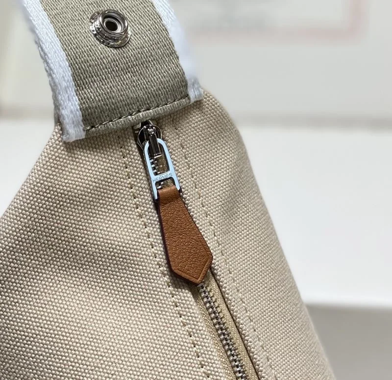 High fidelity Hermes Cosmetic Bags