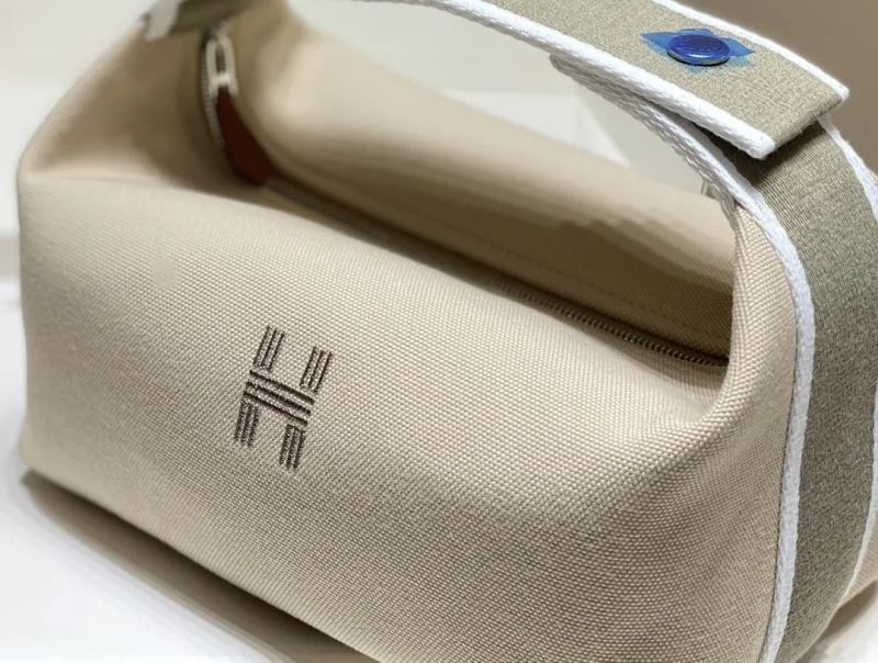 High fidelity Hermes Cosmetic Bags