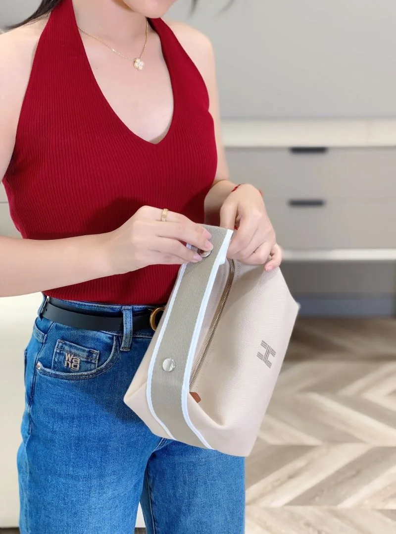 High fidelity Hermes Cosmetic Bags